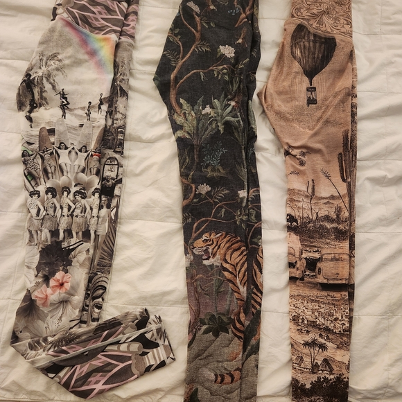 Niyama Sol | Pants & Jumpsuits | Niyama Sol Artistic Print Leggings Set ...